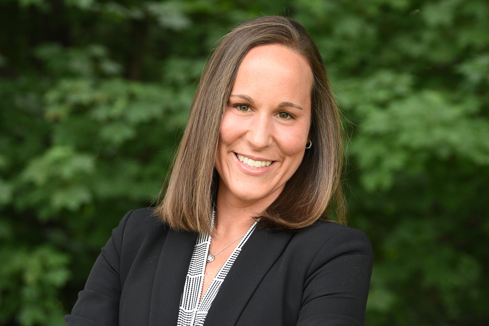 2020_headshot_nuara-mary-louise – NEWIEE